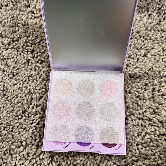 Colourpop | Makeup | Nwt Colourpop Lilac You A Lot Palette | Poshmark